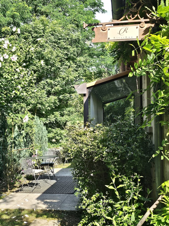 Au Bord De La Rivière, Gîte De Charme-jardin Privé - Saint-Geniez-d'Olt