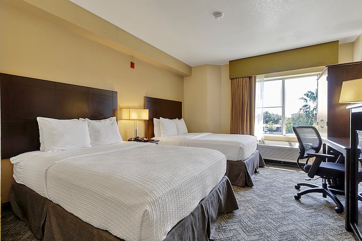 Wonderful Holiday Spot! Near Seaworld! Parking! - 올랜도