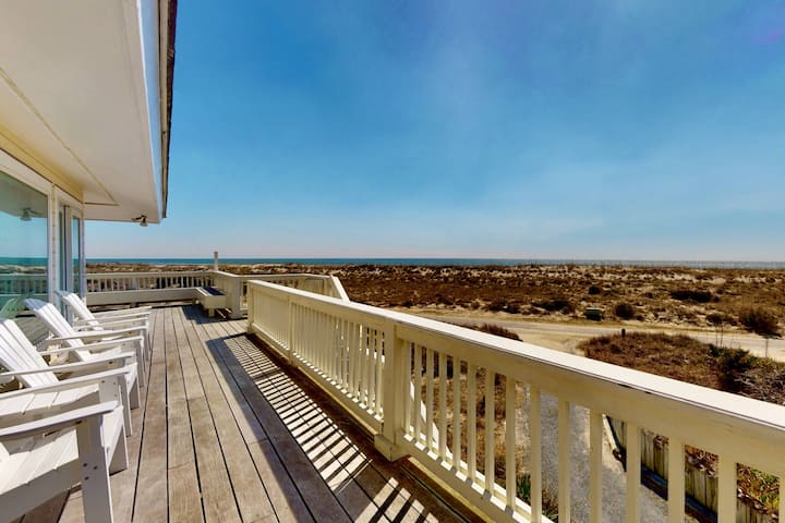 Beachfront House W/views, Wraparound Deck Bhi Club - Bald Head Island, NC