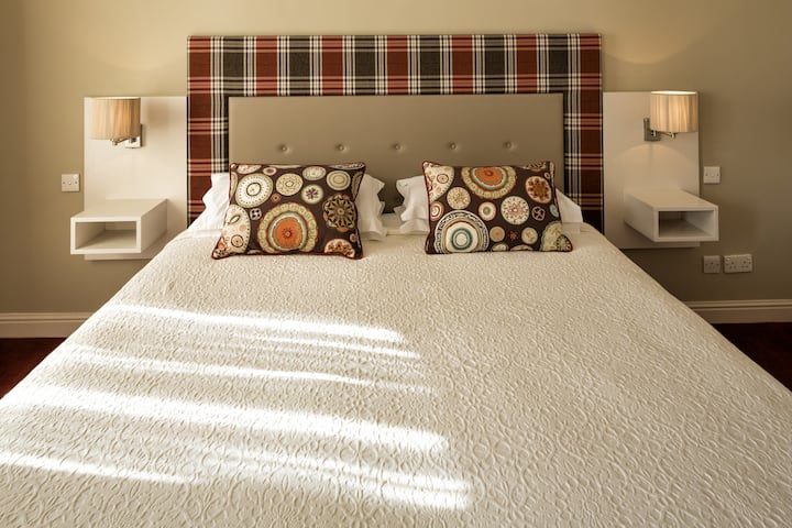 Superior Super King Ensuite Partial Sea View - Kilkee