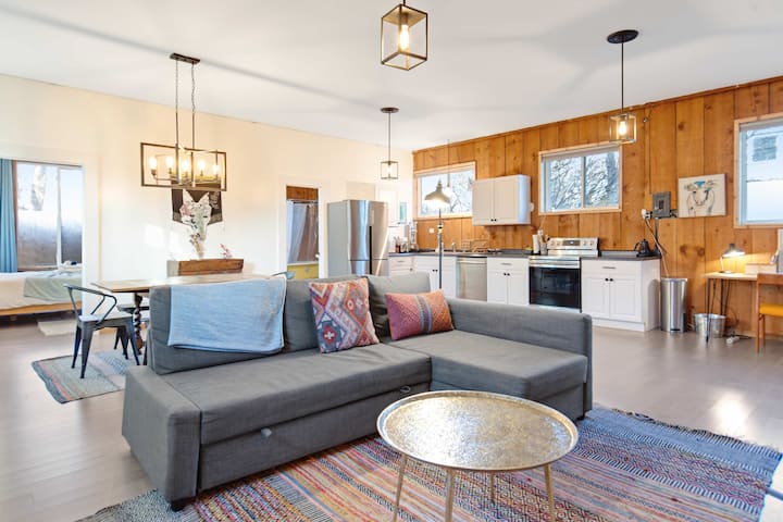 Central Bench Garden Guest House! - Boise