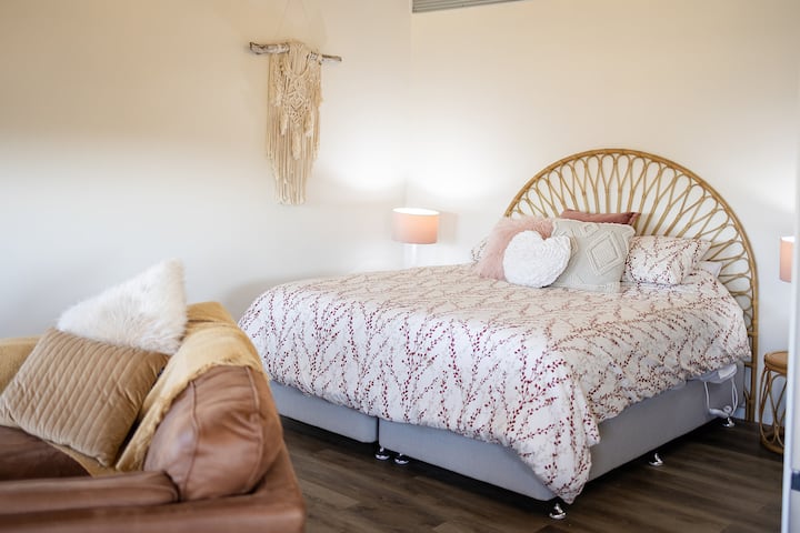 The Perch Luxury Cabin - Blyth