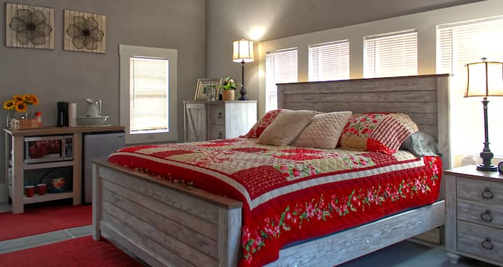 Nixon One Guest Suite At The 3c Ranch - Oracle State Park, Oracle