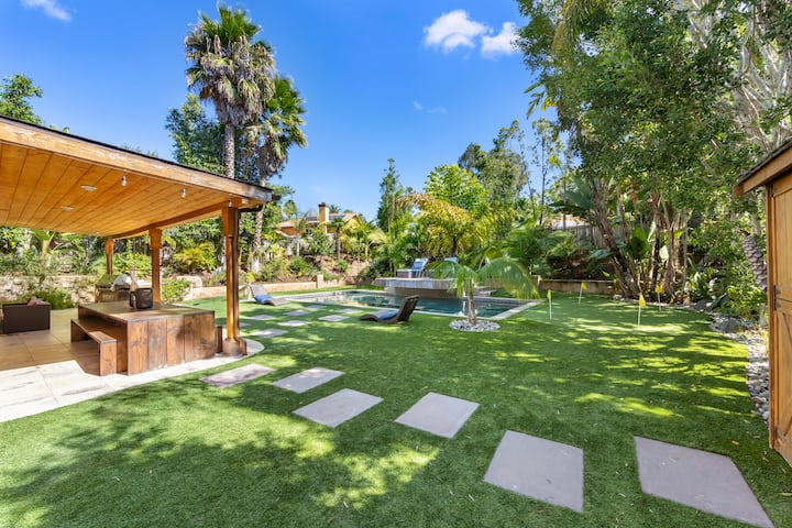 Palm Canyon Paradise | Pool, Hot Tub, & Mini-golf! - Vista, CA