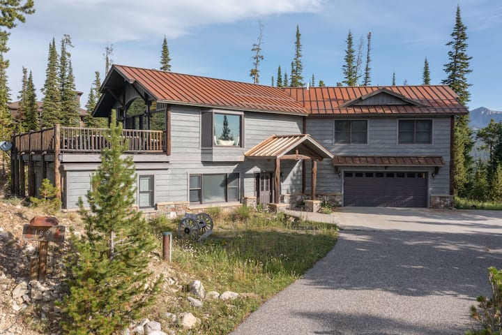 Big Sky Vacation Rentals: Ml Grey Moose Lodge - Montana