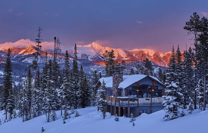 Big Sky Vacation Rentals: Ml Grey Moose Lodge - Montana