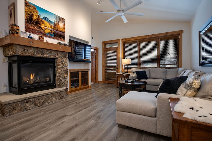 Al4206 | Air Chilling | Gorgeous Mtn Retreat - Steamboat Springs, CO