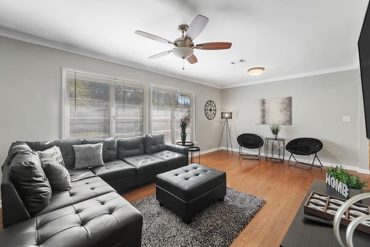 Elegant 4bdr Atlanta Home Perfect For Families - Stone Mountain, GA