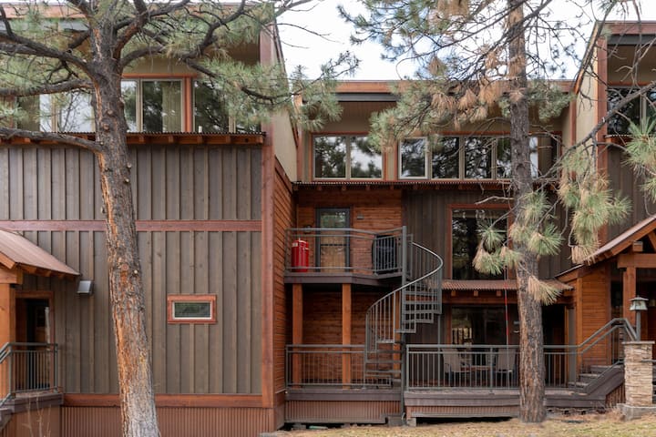 Monthly Discount, Hot Tub & Pool, Hiking Close! - Colorado