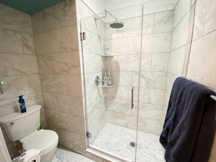 Zen Loft Downtown With Plenty Of Free  Parking - Magic Springs, Hot Springs