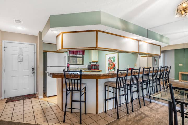 Golf Condo For 6/resort Perks/ticket Discounts - Omaha, AR