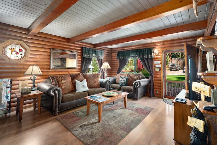 Enchanted Forest Lodge In Kings Beach - Near Beach - North Lake Tahoe, CA