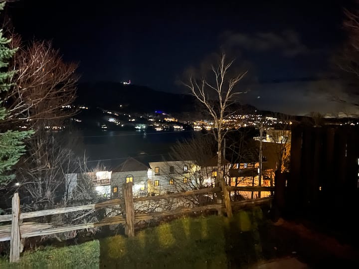 Suite Front View On Lake Tremblant & Mountain - Mont-Tremblant