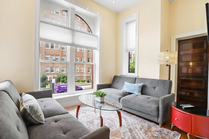 Sojourn On 15th - Washington, DC