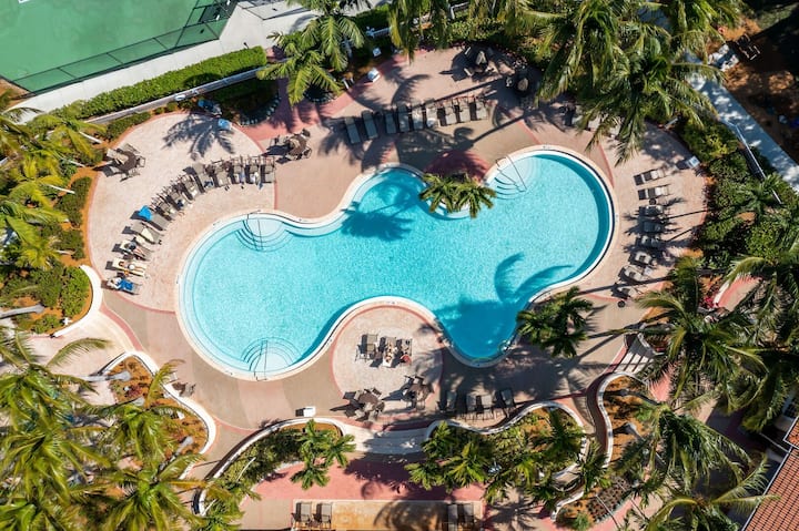 Relaxing World -Tarpon Point Coach Home - Villa Tarpon - Roelens Vacations - ケープコーラル, FL