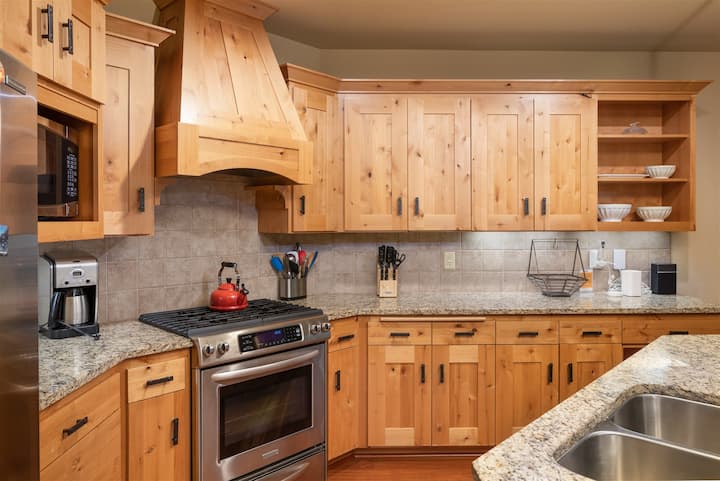 Grand Lodge 13 At The Official Collins Lake Resort - Mount Hood, OR