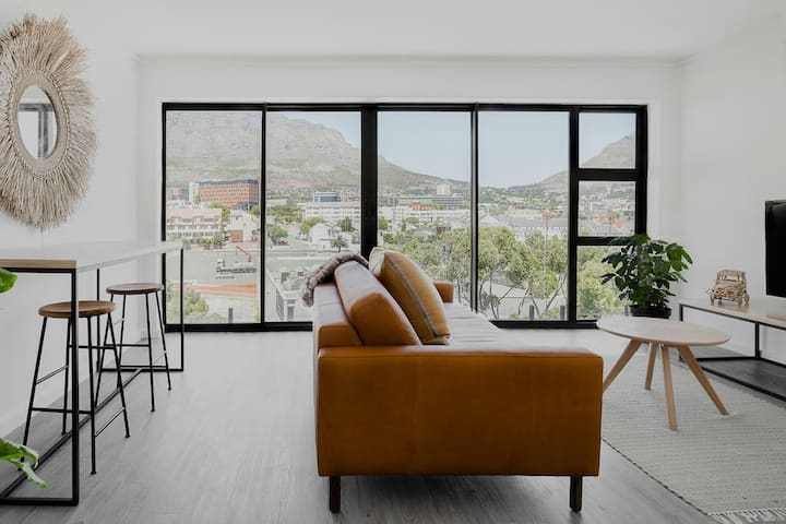 Designer 3 Peaks Apt|stunning Table Mountain Views - Cape Town