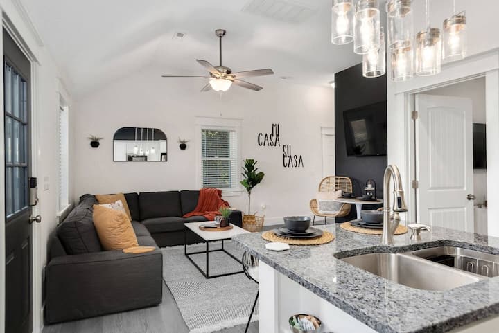 The Boho Bungalow - Updated Space Close To Beach! - Kitty Hawk, NC
