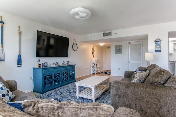 Endless Summer The Enclave 204b - Heart Of Destin! - Destin, FL