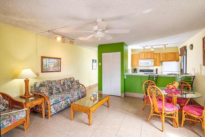 Beach Ocean View Condo! - Kona Reef B-21 - Kailua-Kona, HI