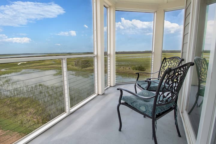 Marina And Marsh Views! - Clean Sweep ~ Pool - - Folly Beach, SC