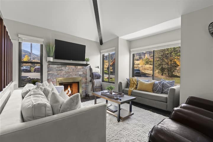 Canyons Village Ski Condo, 3br, Pool+hot Tub - Snowbird, UT