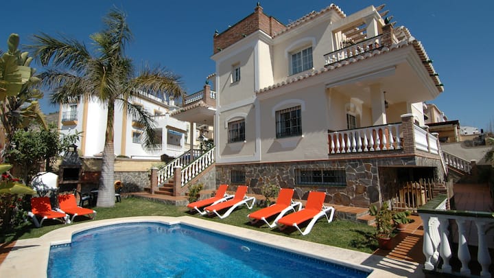 Villa Karina - Nerja