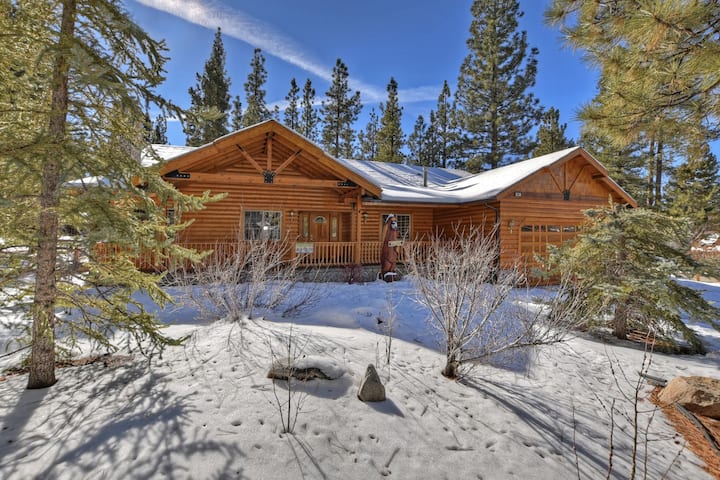 Stork And Bear Cabin: Luxury! Pool Table! - Big Bear Lake, CA