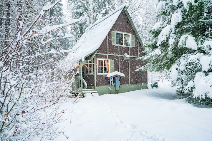 The Haven - A Pleasant And Pleasing Adventure Pad - Lake Wenatchee State Park, Leavenworth
