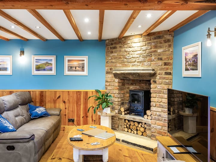 Seaton Cottage - Uk31990 - Staithes