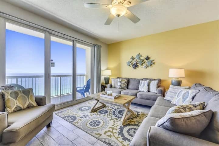 Latitude Adjustment-beach Front-w/ Beach Chairs! -
