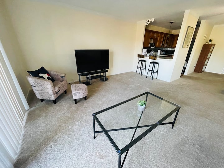 Charming 2br 2b In Elkins Park, Parking, Pool - Philadelphie, PA