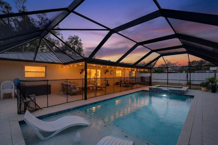 Sea La Vie - Pool & Hot Tub, 4b2b, Stocked Kitchen - Sarasota
