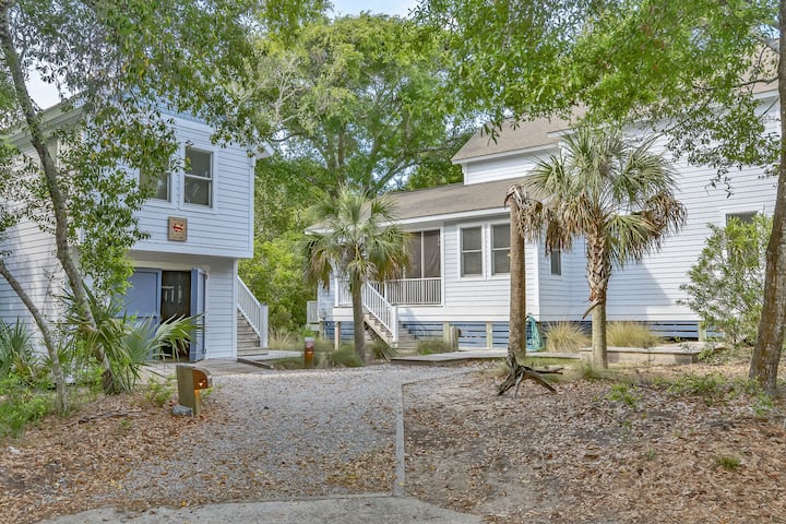 Four Bedroom Home With Private Crofter Located - Bald Head Island, NC
