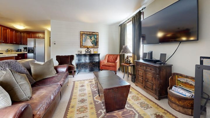 Terracehouse: Pool, Hot Tub & Gym! Downtown! - Snowmass Village, CO