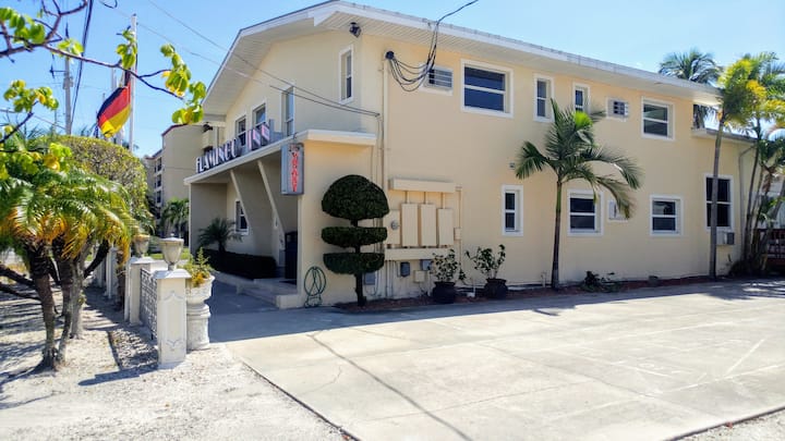 Flamingo Inn #204 Is Just 100 Steps From The Beach - Fort Myers Beach, FL