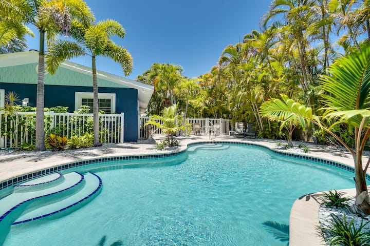 Blue Lagoon North By Seabreeze Vacation - Holmes Beach, FL