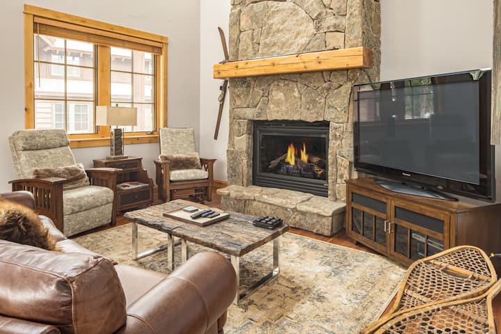 Lone Peak Townhome 5-mountain Views! Garage! - Big Sky, MT