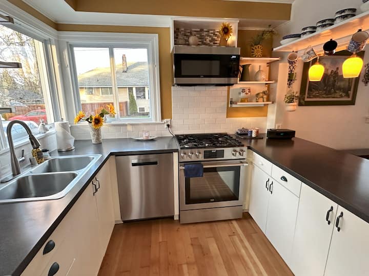 Bodeke's N. Tacoma Landing W/hot Tub, Near Ups - タコマ, WA
