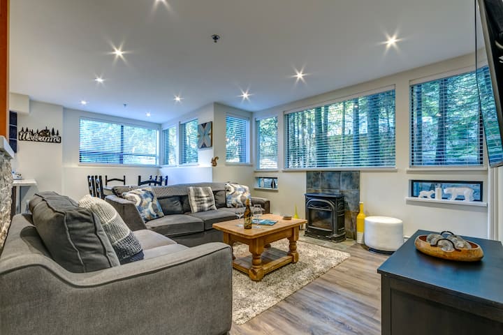 Greystone Lodge 113 Ski-in/out By Acer Vacations - Whistler