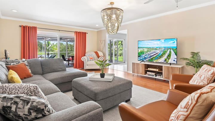Waterfront Paradise| Dock, Pool & Near Ami Beaches - Bradenton, FL