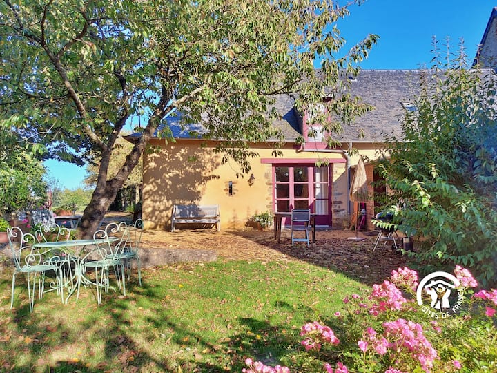 Gîte Niafles, 4 Pièces, 7 Pers. - Château de Craon