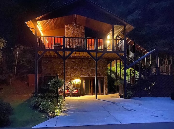 Rally Point, Creekside Retreat In The Smokies` - Great Smoky Mountains National Park