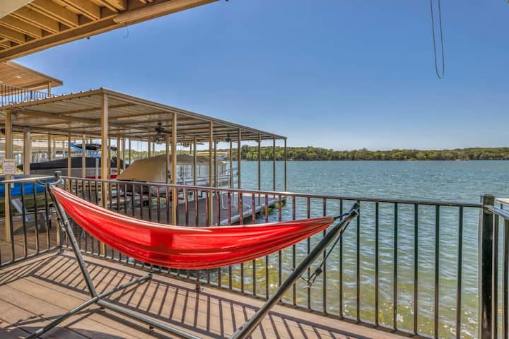 Westwind- Lakefront W/ Views, Boat Dock, & Kayaks - Kingsland, TX