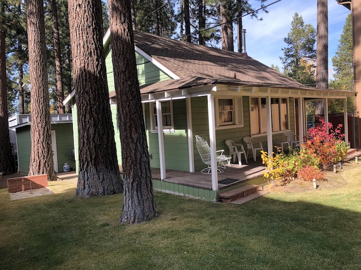 Cedar Cabin Lake Tahoe -Walking Distance To Lake - South Lake Tahoe, CA