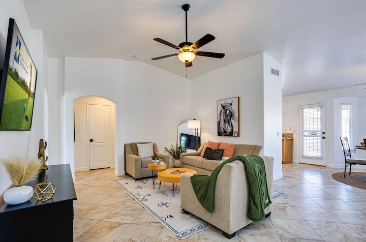 Beautiful 2/2 In Springfield 55+ Golf Community - Chandler, AZ