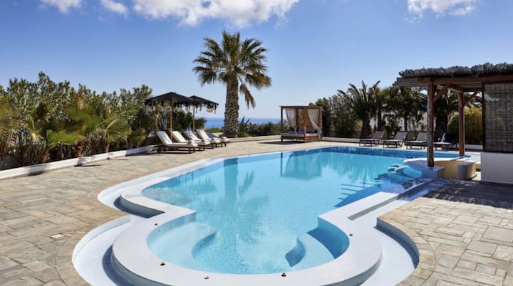 Luxury 7-bedroom Santorini Villa With Private Pool - Santorini
