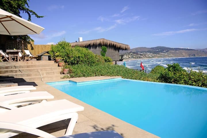 Espectacular Casa Frente Al Mar En Cachagua - Papudo