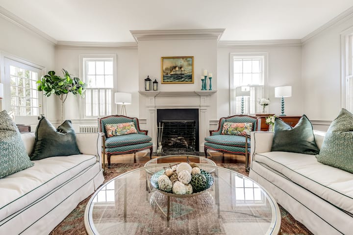 Brockett House - An Old Town Luxury Home! - Alexandria, VA