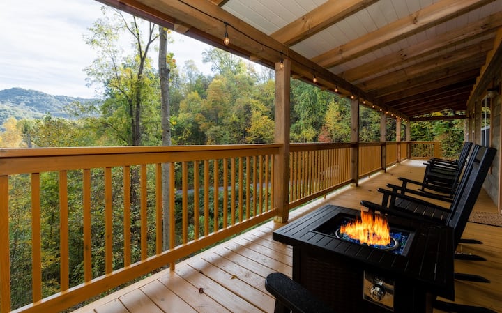 Antler View Ridge | Blue Ridge Mountain Rental - Lake Junaluska, NC